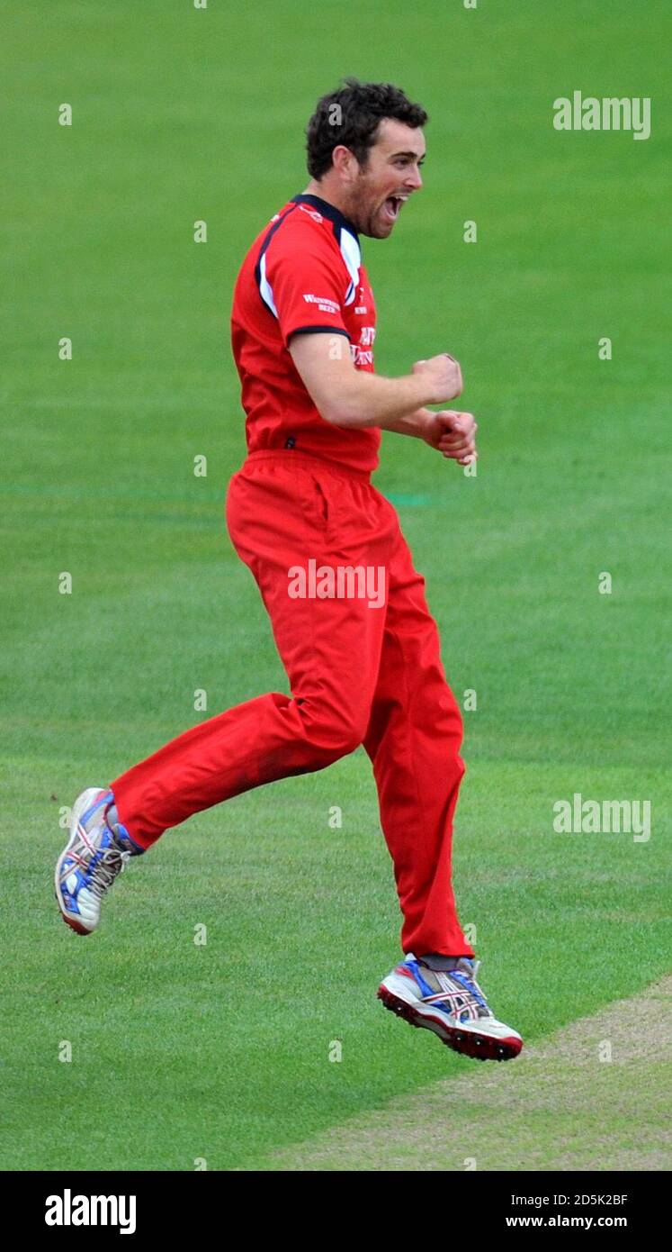 Lancashire Lightning's Stephen Parry celebrates Stock Photo - Alamy