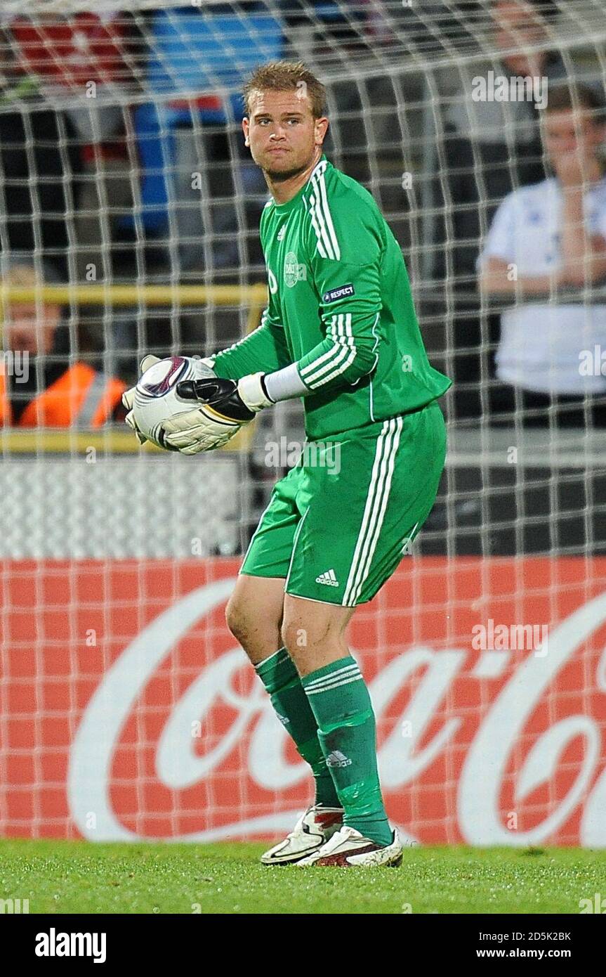 Goalkeeper mikkel andersen hi-res stock photography and images - Alamy
