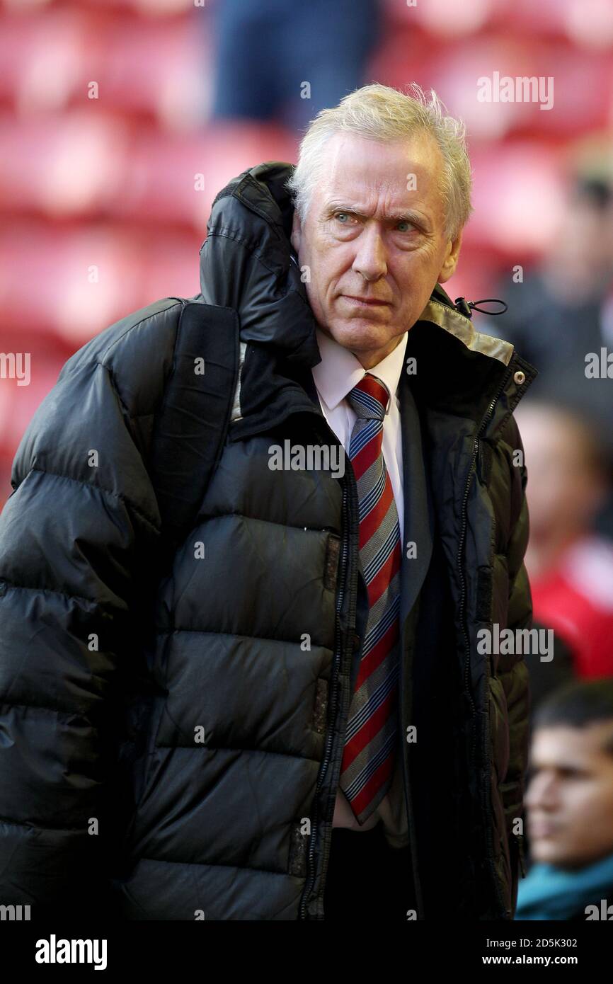 Sky sports commentator hi-res stock photography and images - Alamy