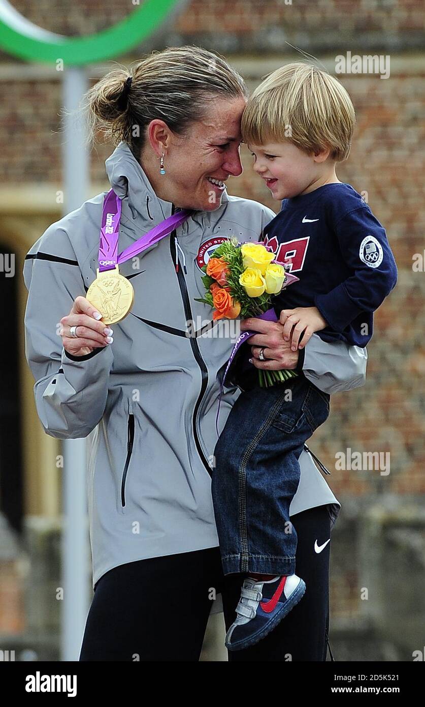 Winner USA's Kristin Armstrong poses with her medal in front of Hampton ...
