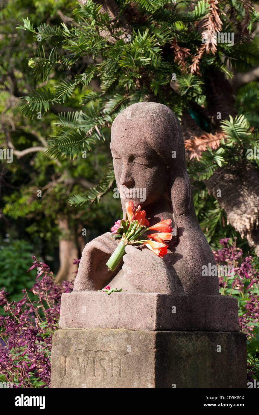 Sydney Australia, I Wish statue sculptured by Arthur Fleischmann ...