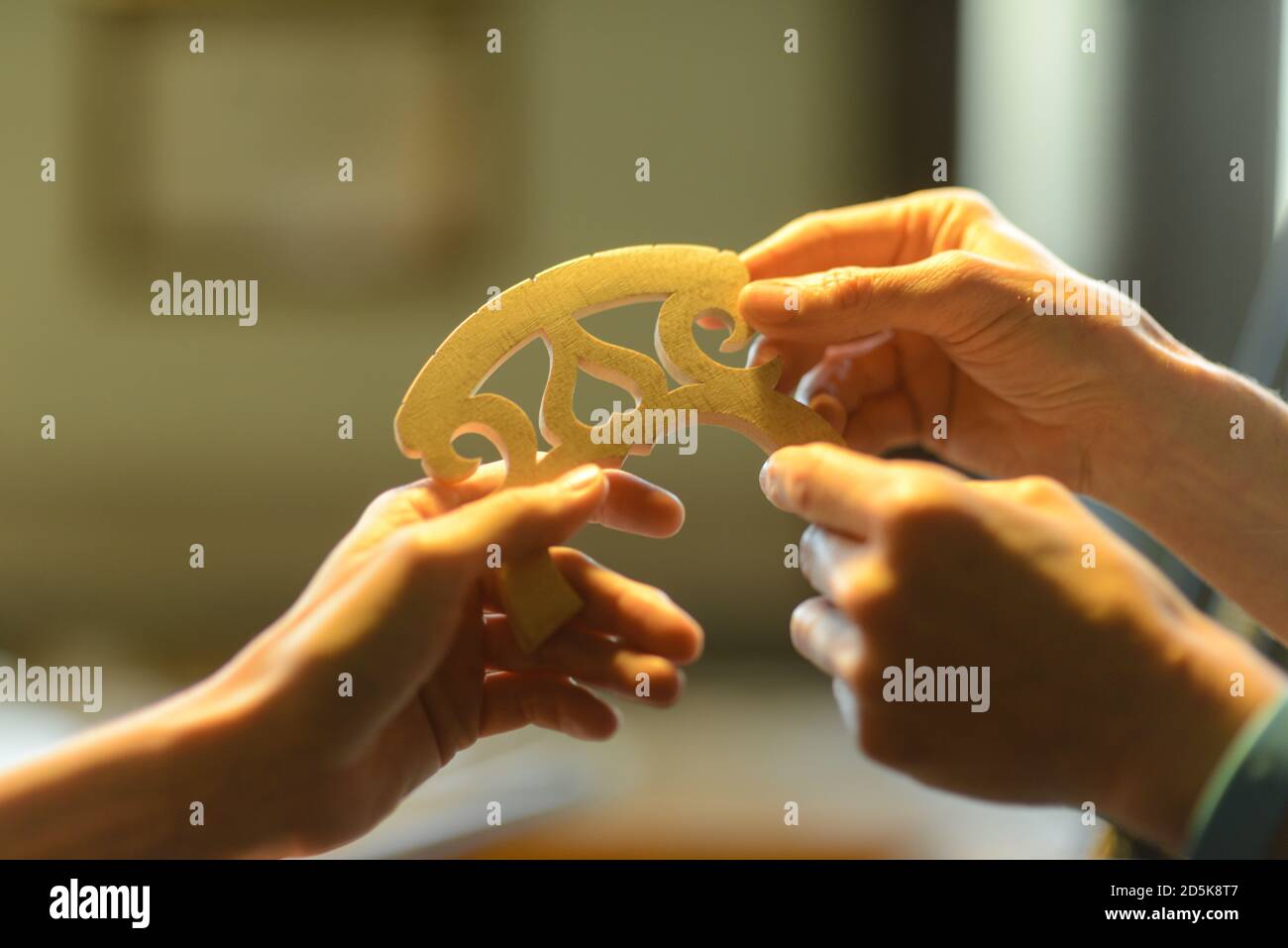 Violin making bench hi-res stock photography and images - Alamy