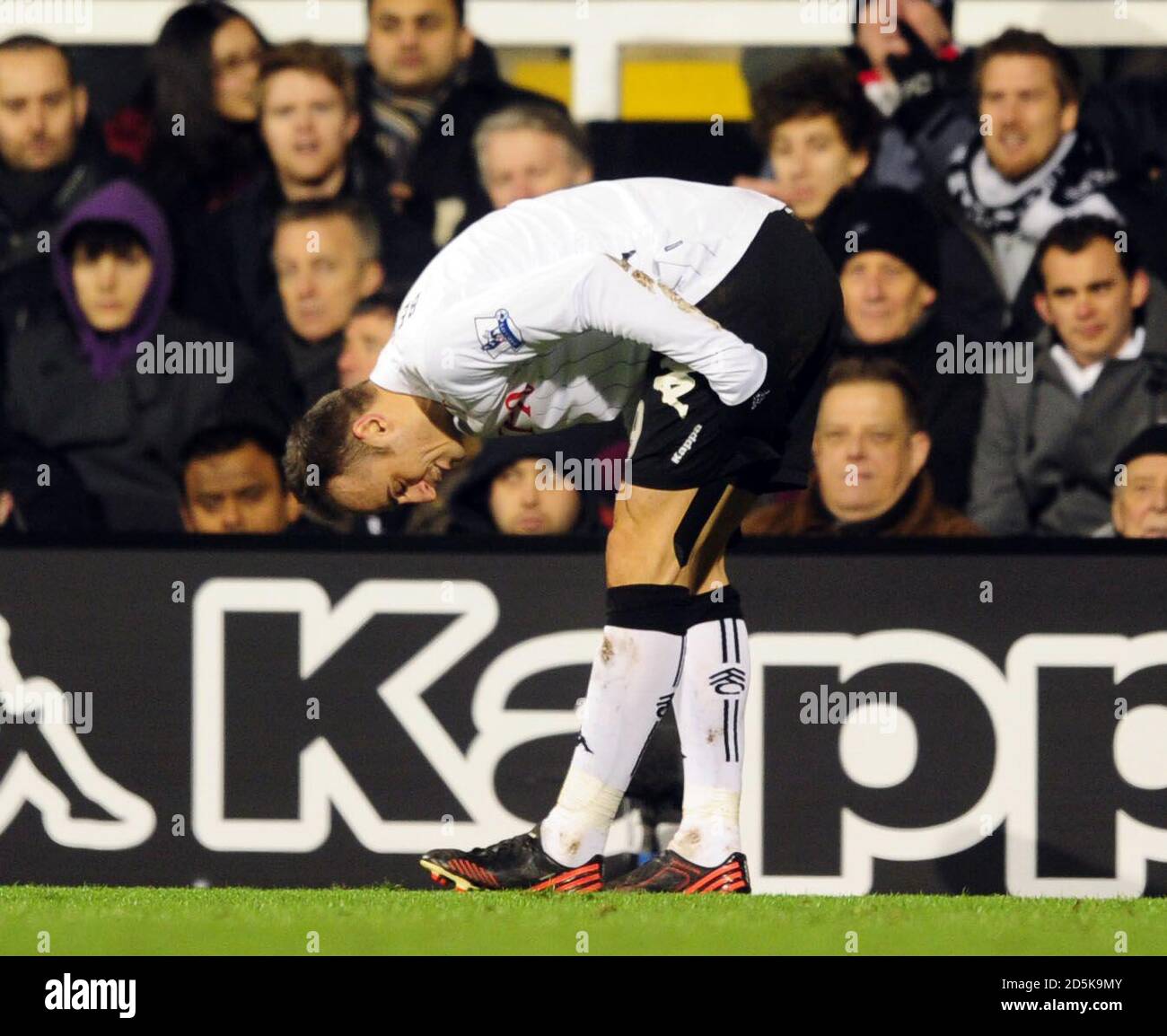Hamstring injury football hi-res stock photography and images - Alamy