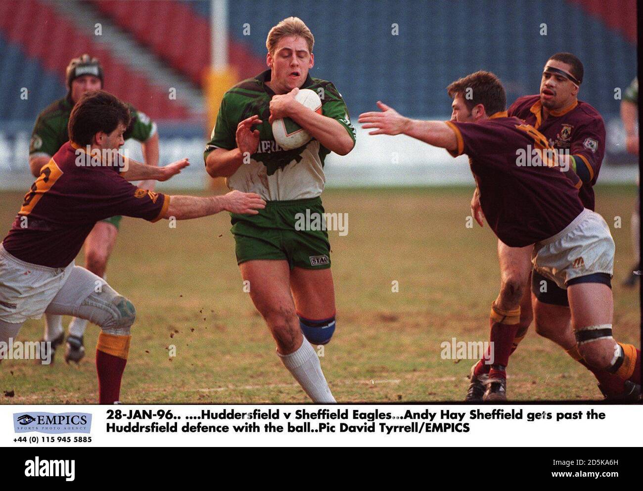 28-JAN-96. ....Huddersfield v Sheffield Eagles. Andy Hay Sheffield gets ...