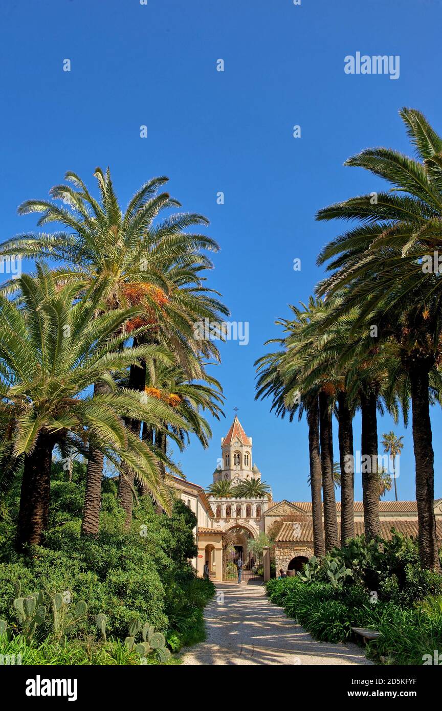 "Ile Saint-Honorat" island (south-eastern France): Lerins Abbey ...