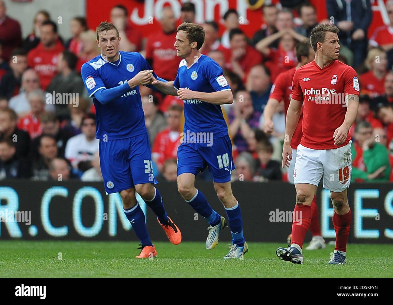 Chris wood goal nottingham forest hi-res stock photography and images ...
