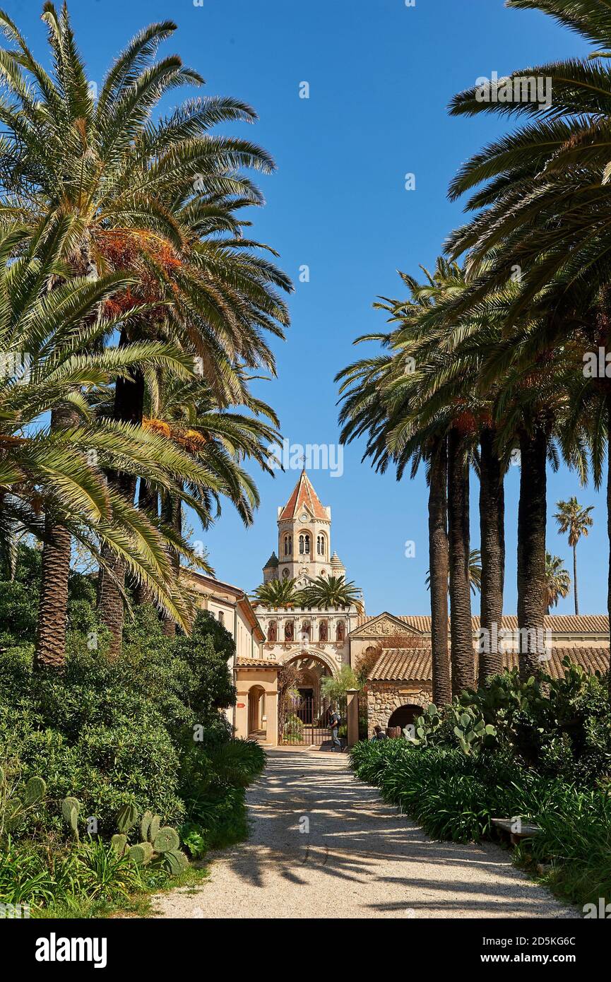 Saint honorat island hi-res stock photography and images - Alamy