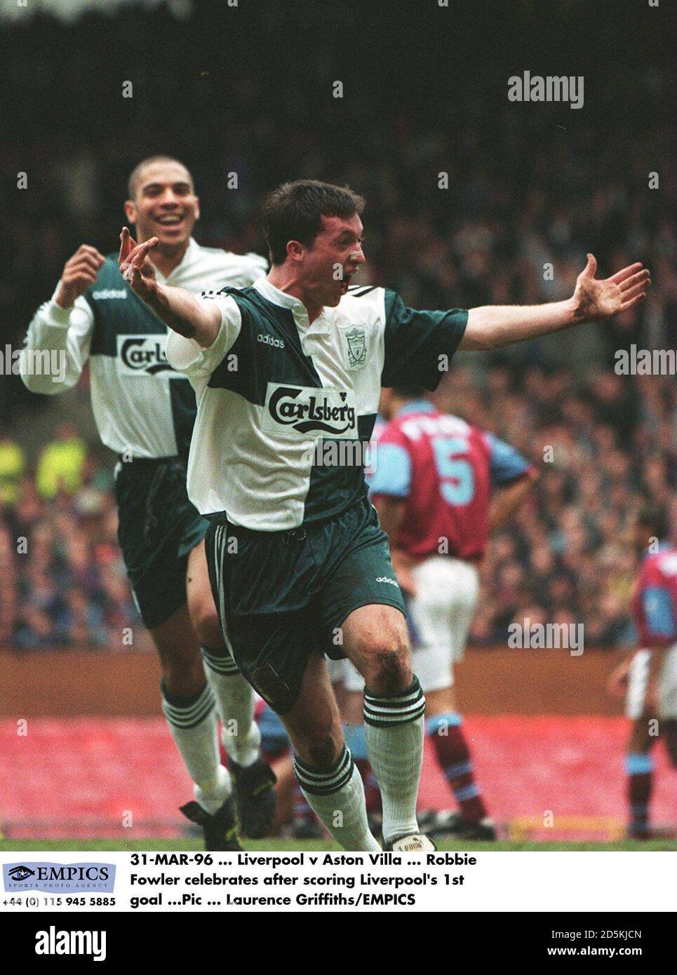 Liverpools robbie fowler celebrates hi-res stock photography and images ...