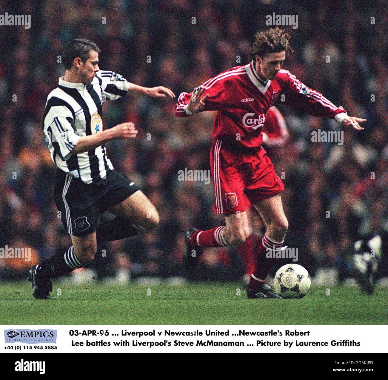 Newcastle United's Robert Lee battles with Liverpool's Steve McManaman ...