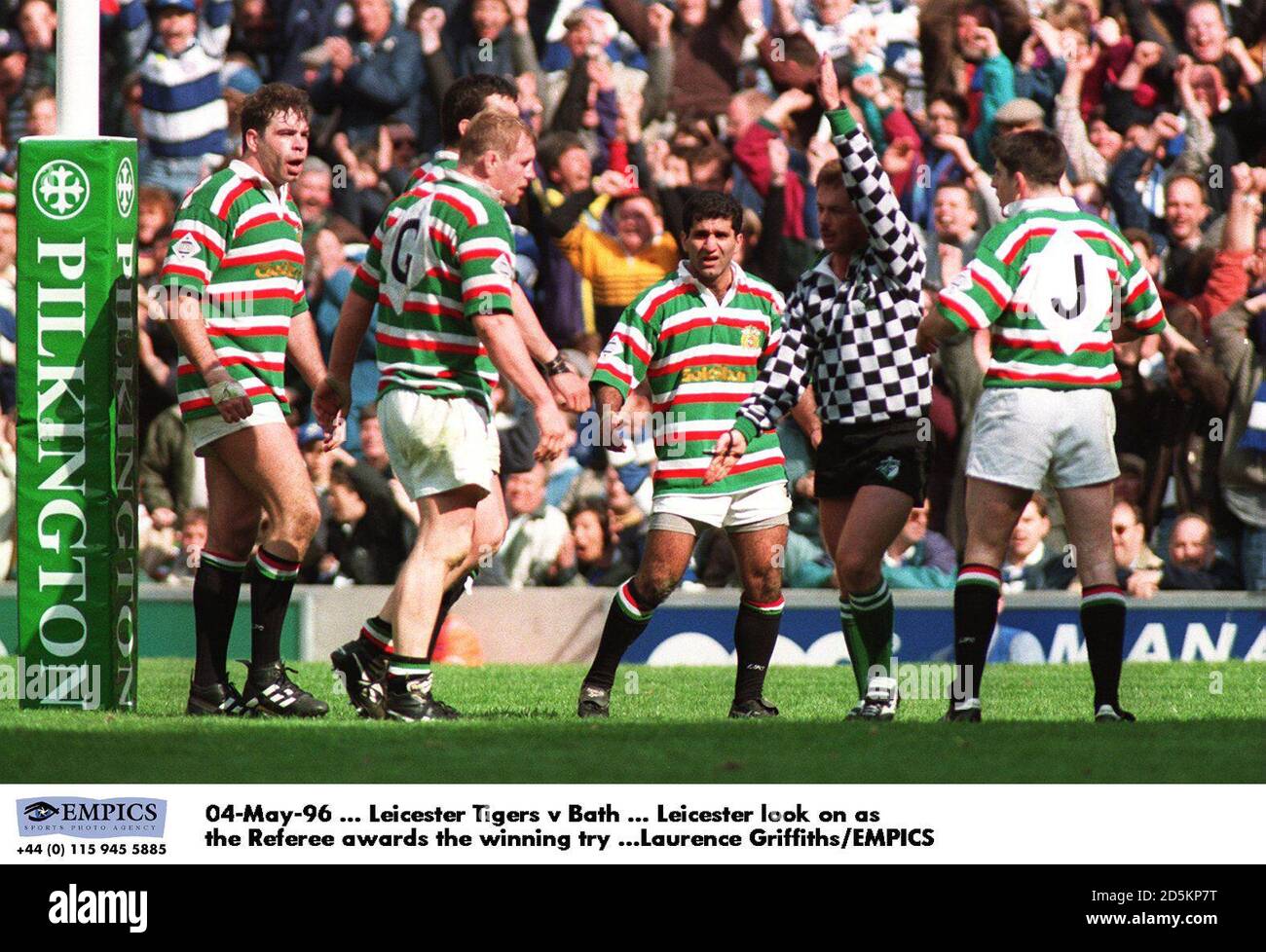Leicester players look on as referee Steve Lander awards the winning ...