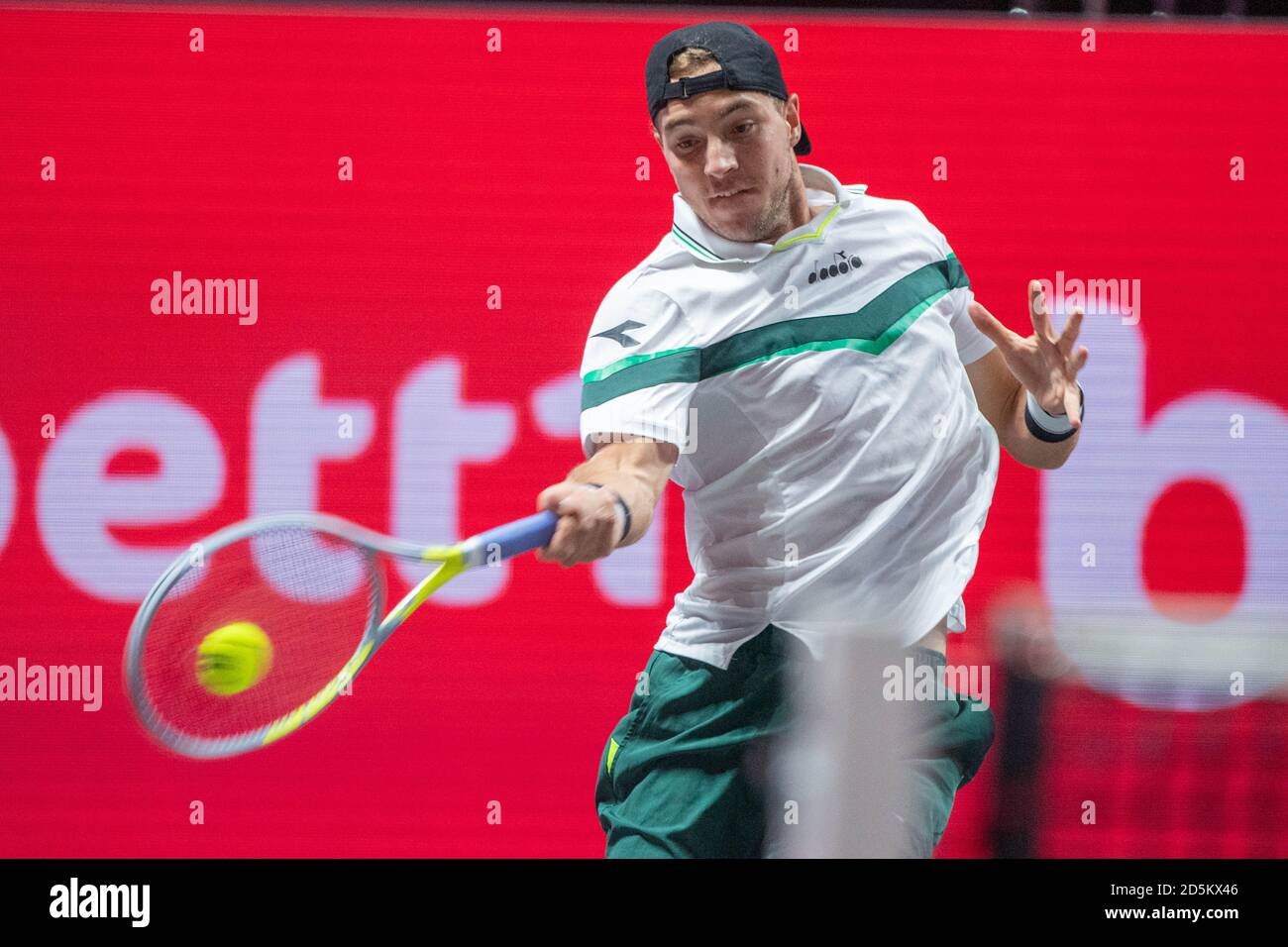Jan-Lennard STRUFF (GER), action, tennis, bett1HULKS Indoors 2020 ...
