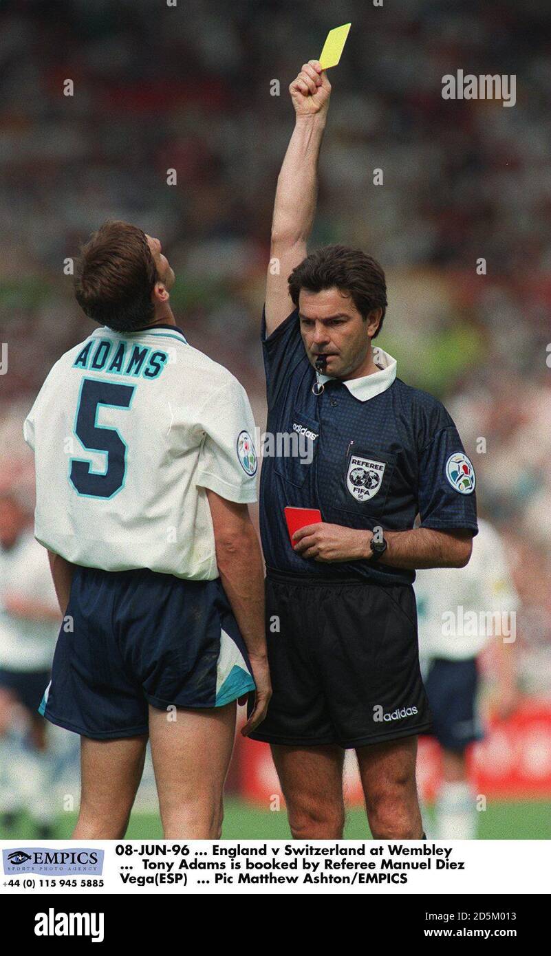 Tony Adams is booked by Referee Manuel Diez Vega(Spain Stock Photo - Alamy