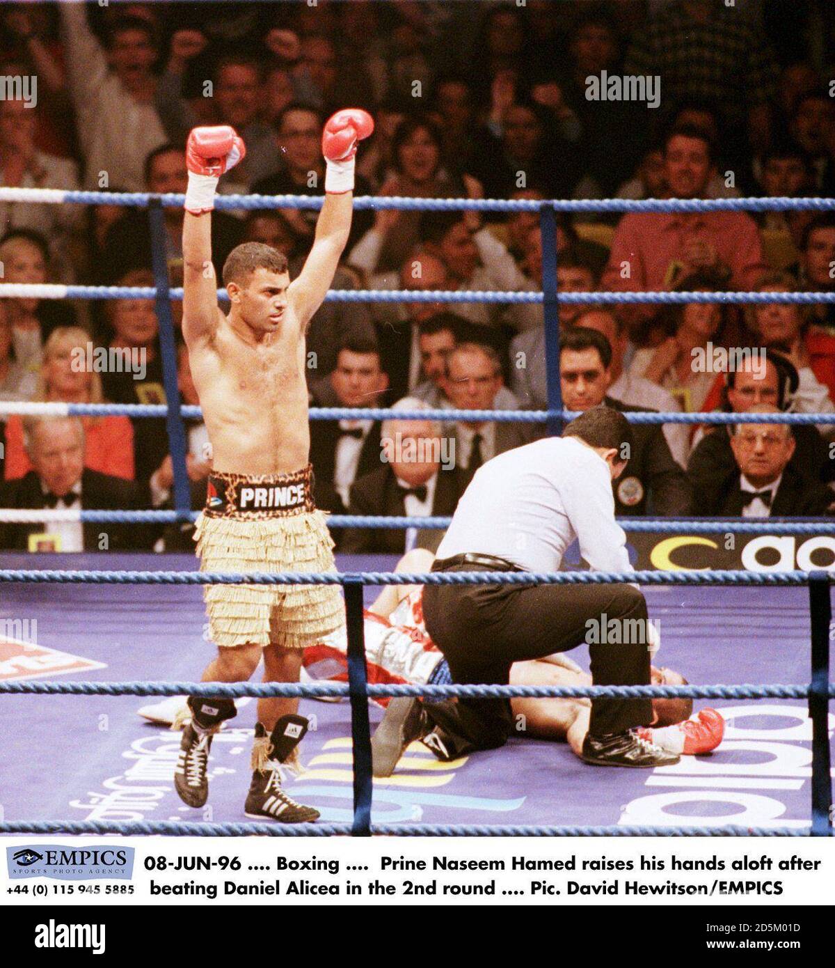 08-JUN-96 .... Boxing .... Prine Naseem Hamed raises his hands aloft ...