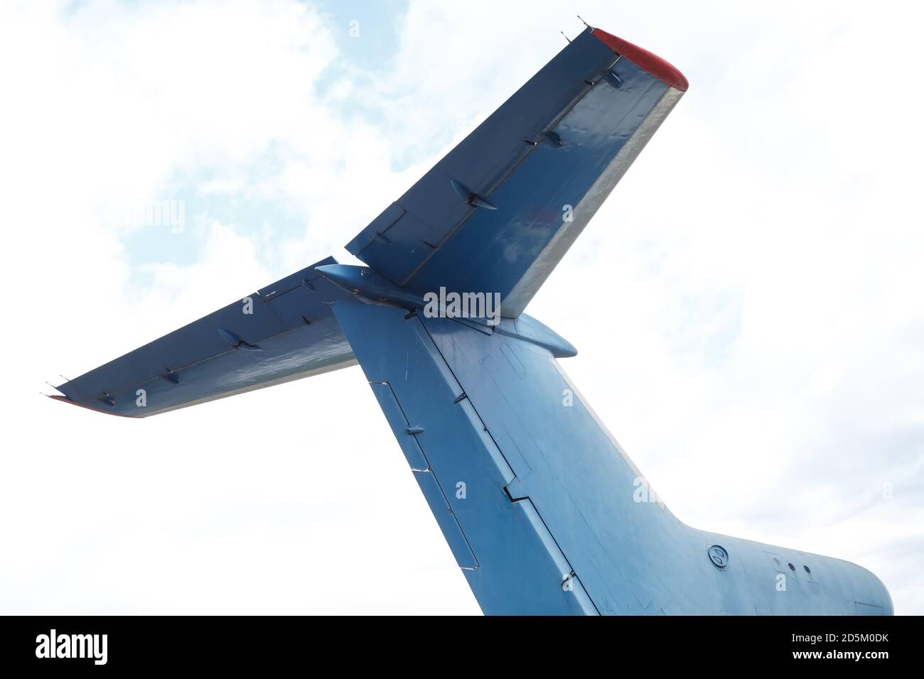 Tail of the plane hi-res stock photography and images - Alamy