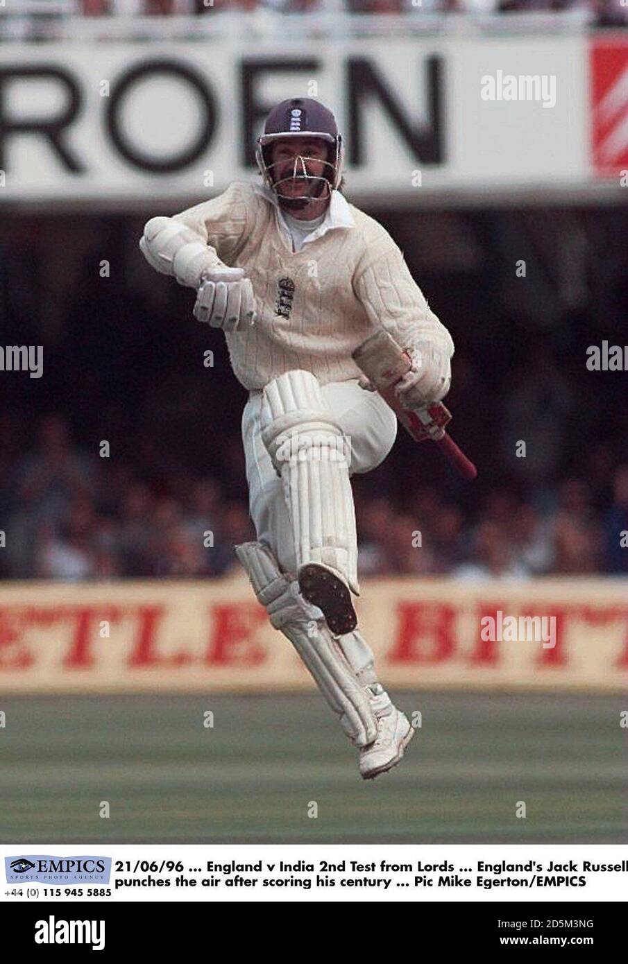 Jack russell cricket hi-res stock photography and images - Alamy