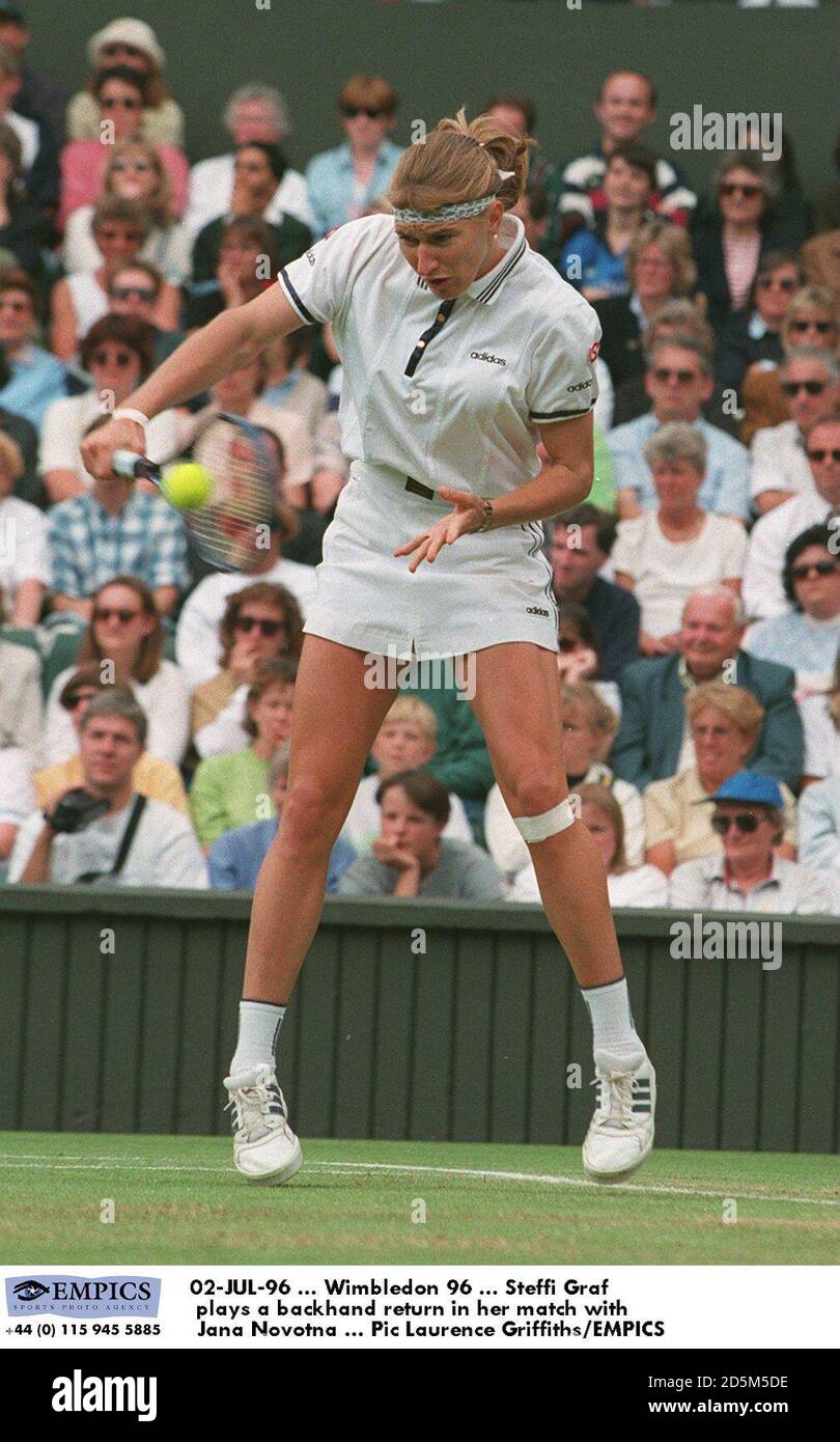 02-JUL-96 ... Wimbledon 96 ... Steffi Graf plays a backhand return in ...