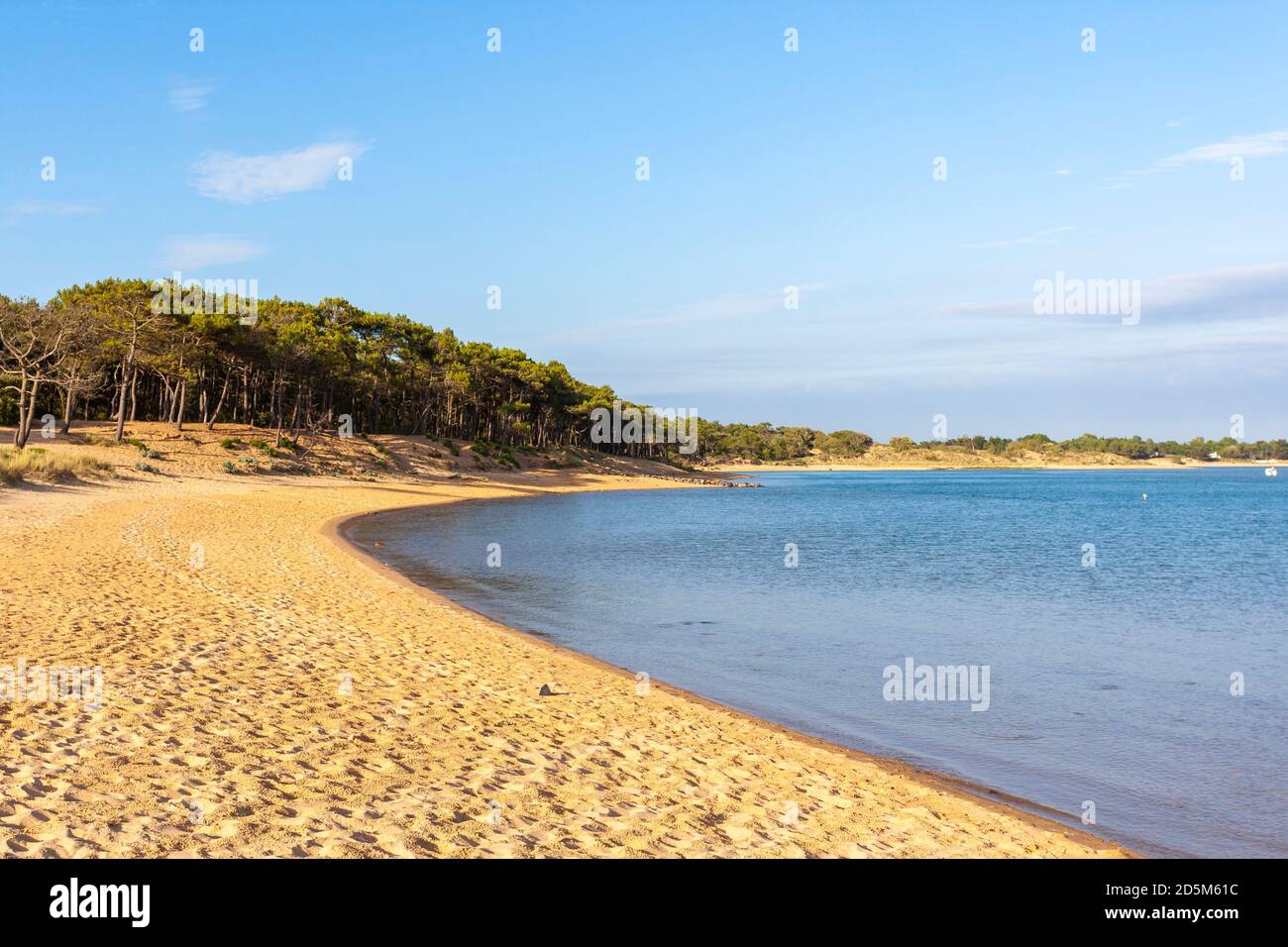 Beach veillon hi-res stock photography and images - Alamy
