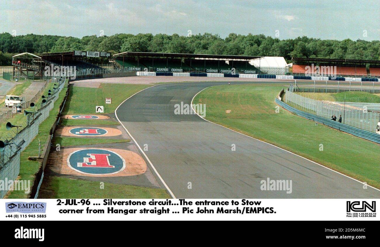 Silverstone circuit ... The entrance to Stow corner from Hangar ...