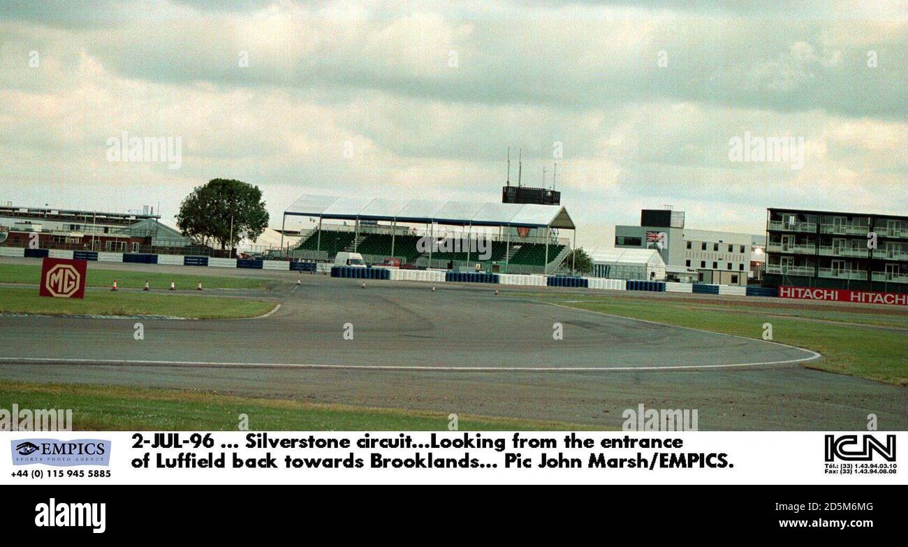 Silverstone circuit. Looking from the entrance of Luffield back towards ...