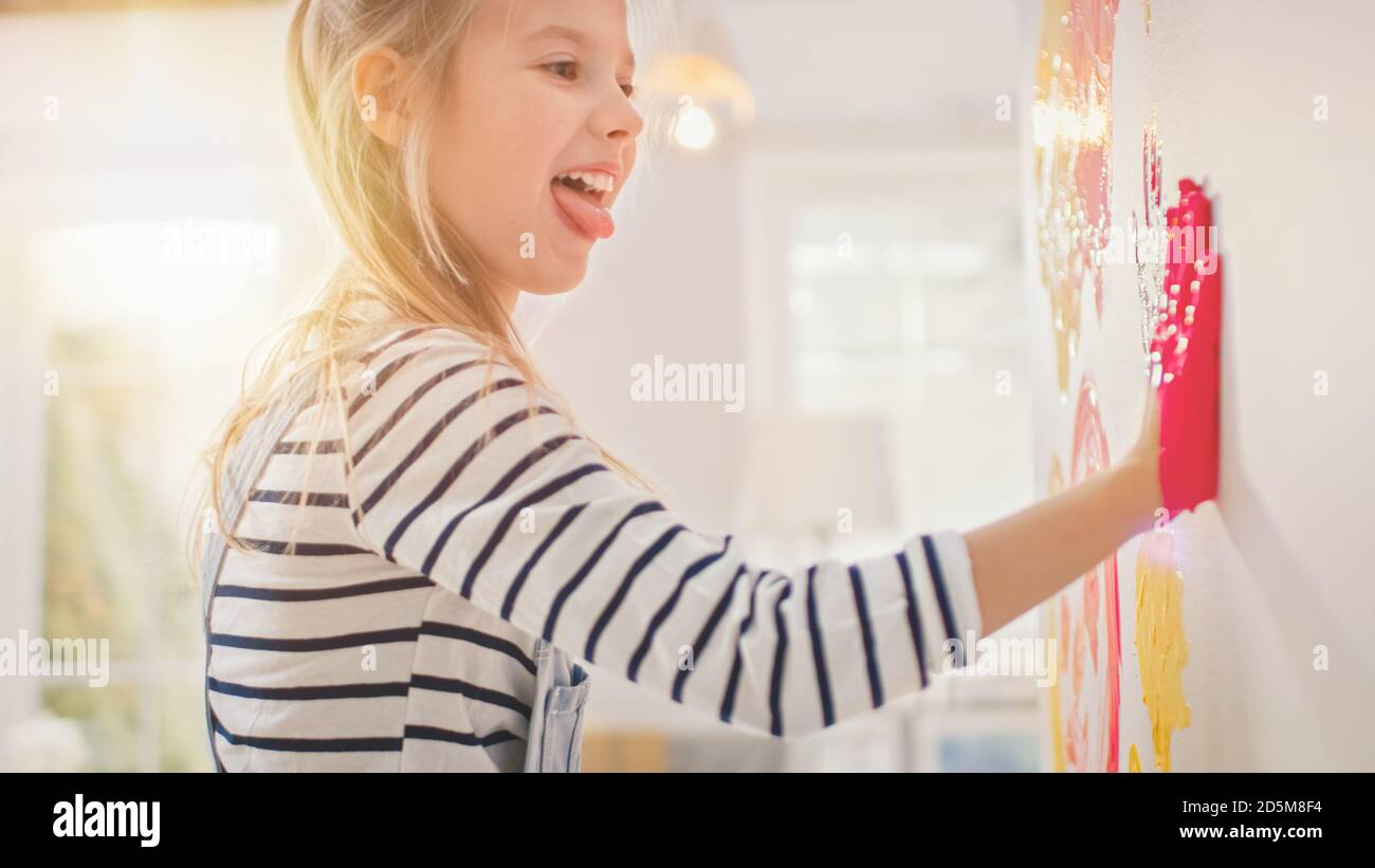 Handprint child hi-res stock photography and images - Alamy