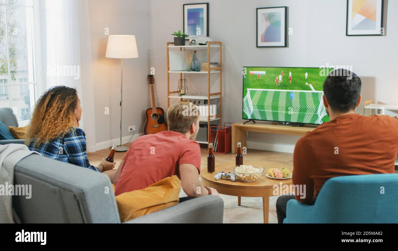 Young teen girl in waiting room hi-res stock photography and images - Alamy