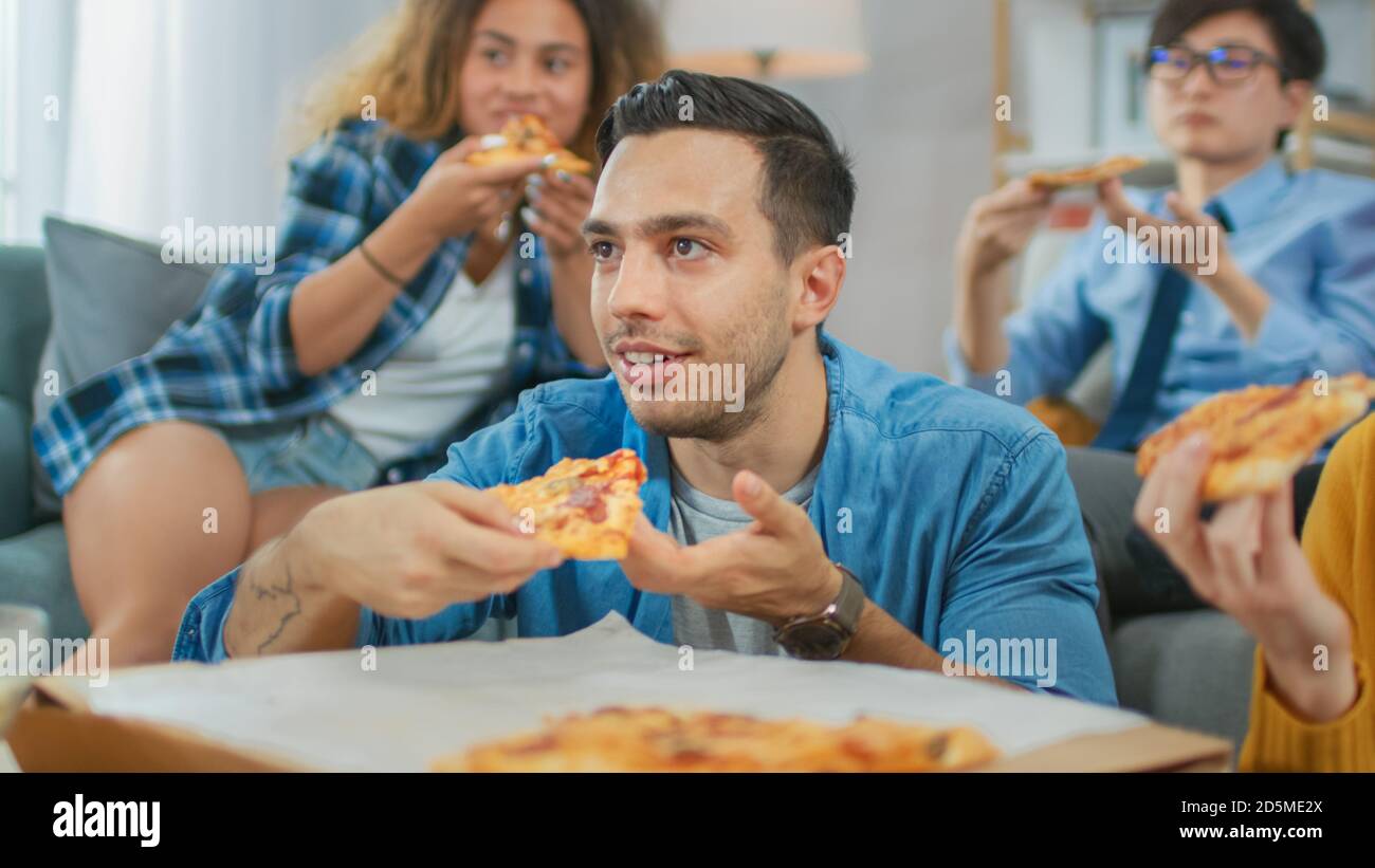 Man eating pie hi-res stock photography and images - Alamy