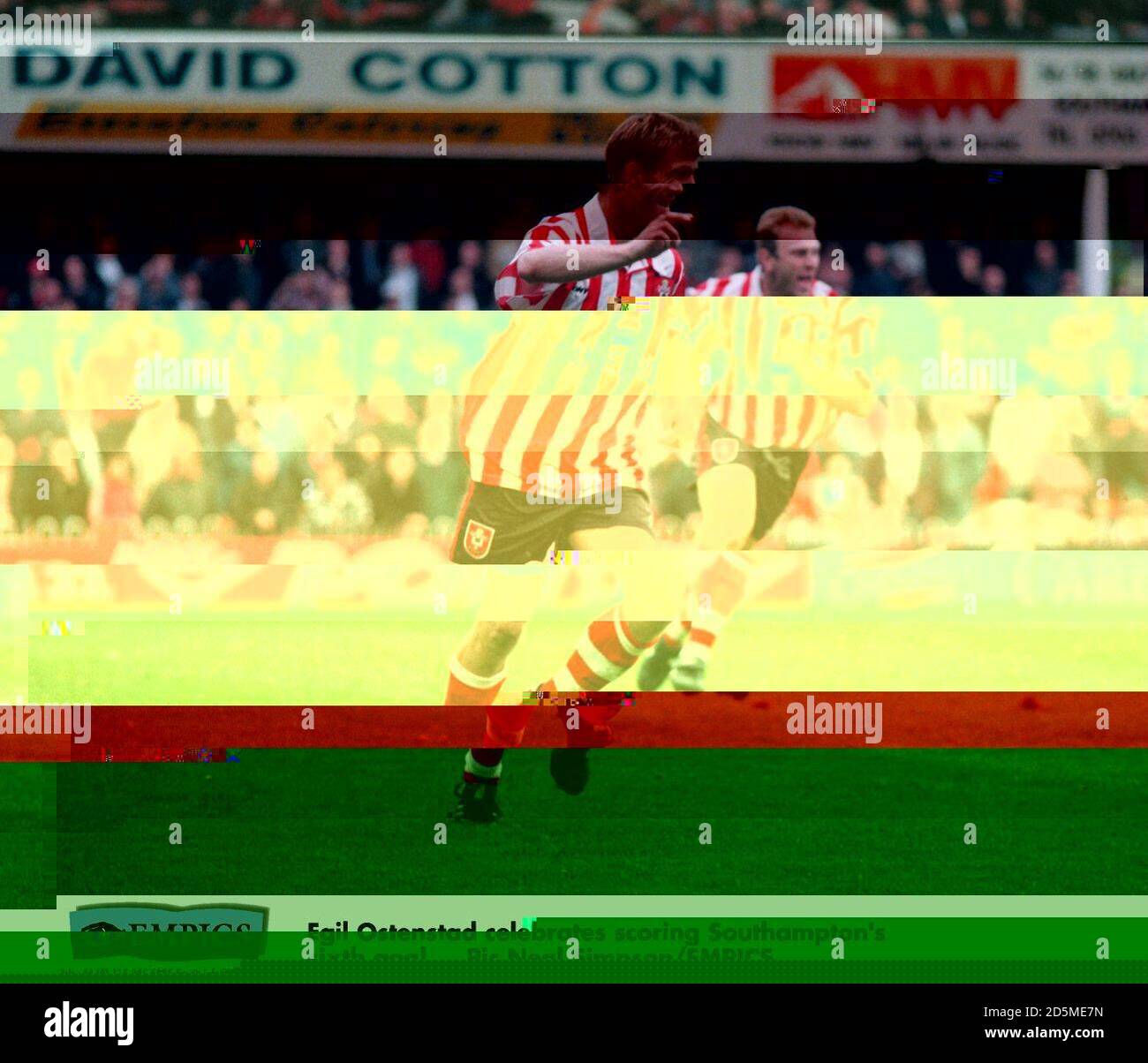 Egil Ostenstad celebrates scoring Southampton's sixth goal Stock Photo ...