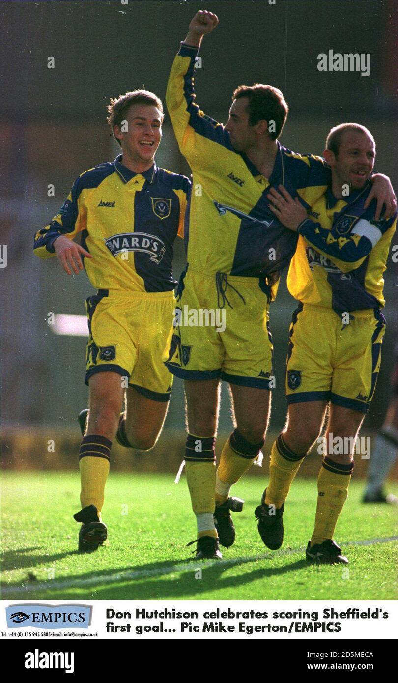 Don Hutchison celebrates scoring Sheffield's first goal Stock Photo - Alamy
