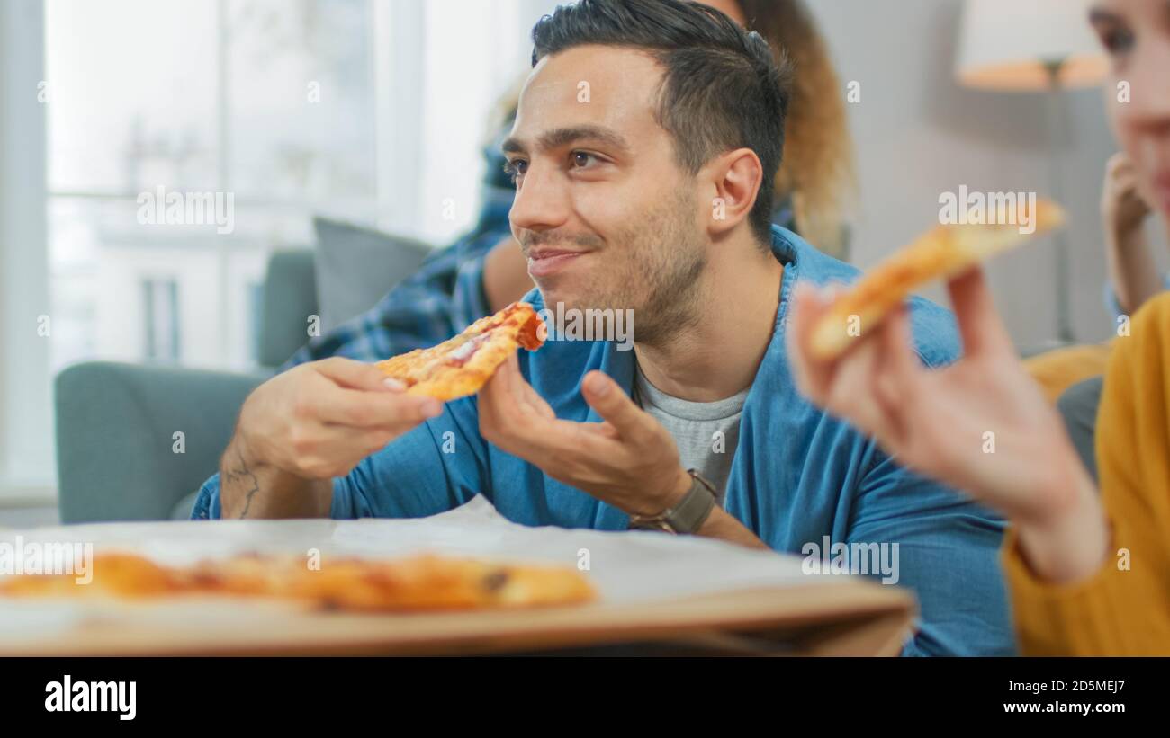 Man eating pie hi-res stock photography and images - Alamy