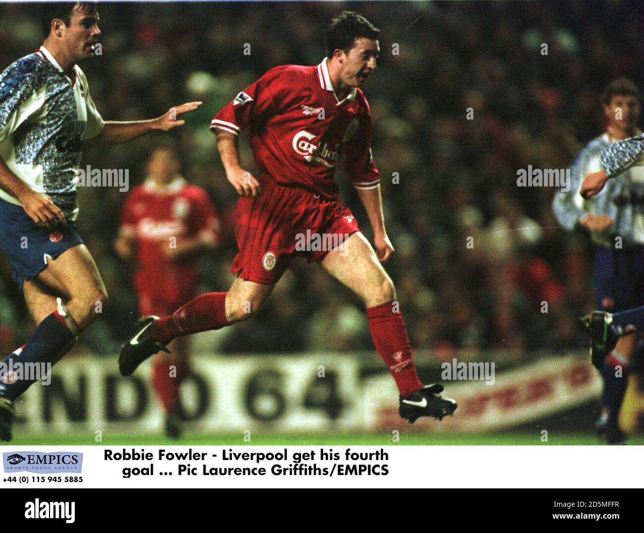 Soccer liverpool fowler goal hi-res stock photography and images - Alamy