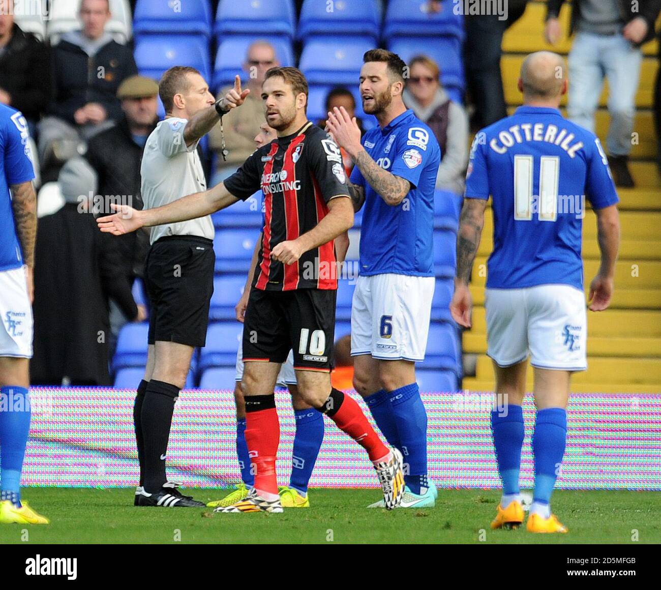 Referee keith hill hi-res stock photography and images - Alamy