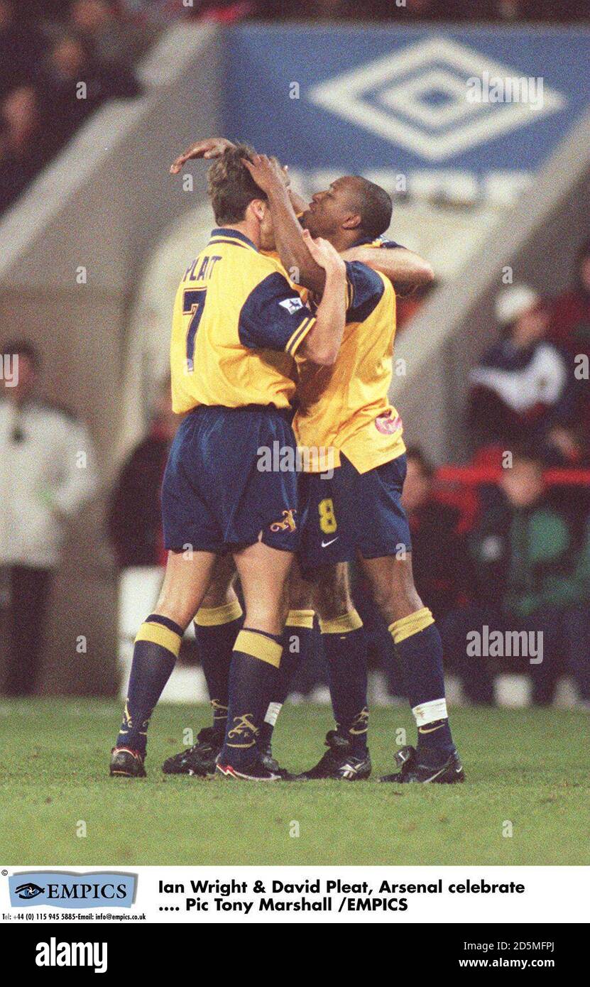 Ian Wright & David Platt, Arsenal celebrate Stock Photo - Alamy