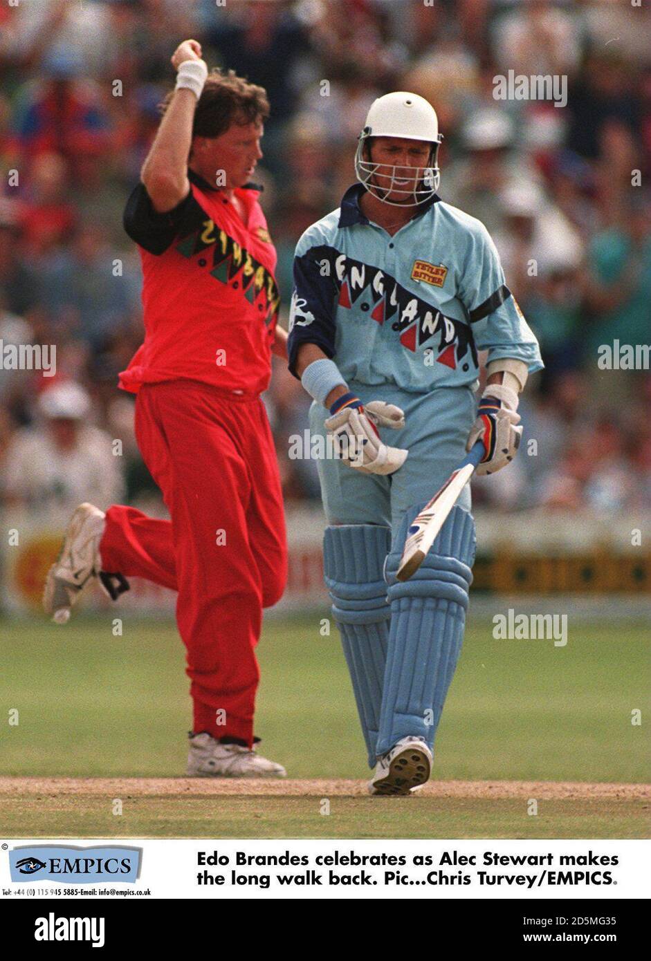 Edo Brandes celebrates as Alec Stewart makes the long walk back Stock ...