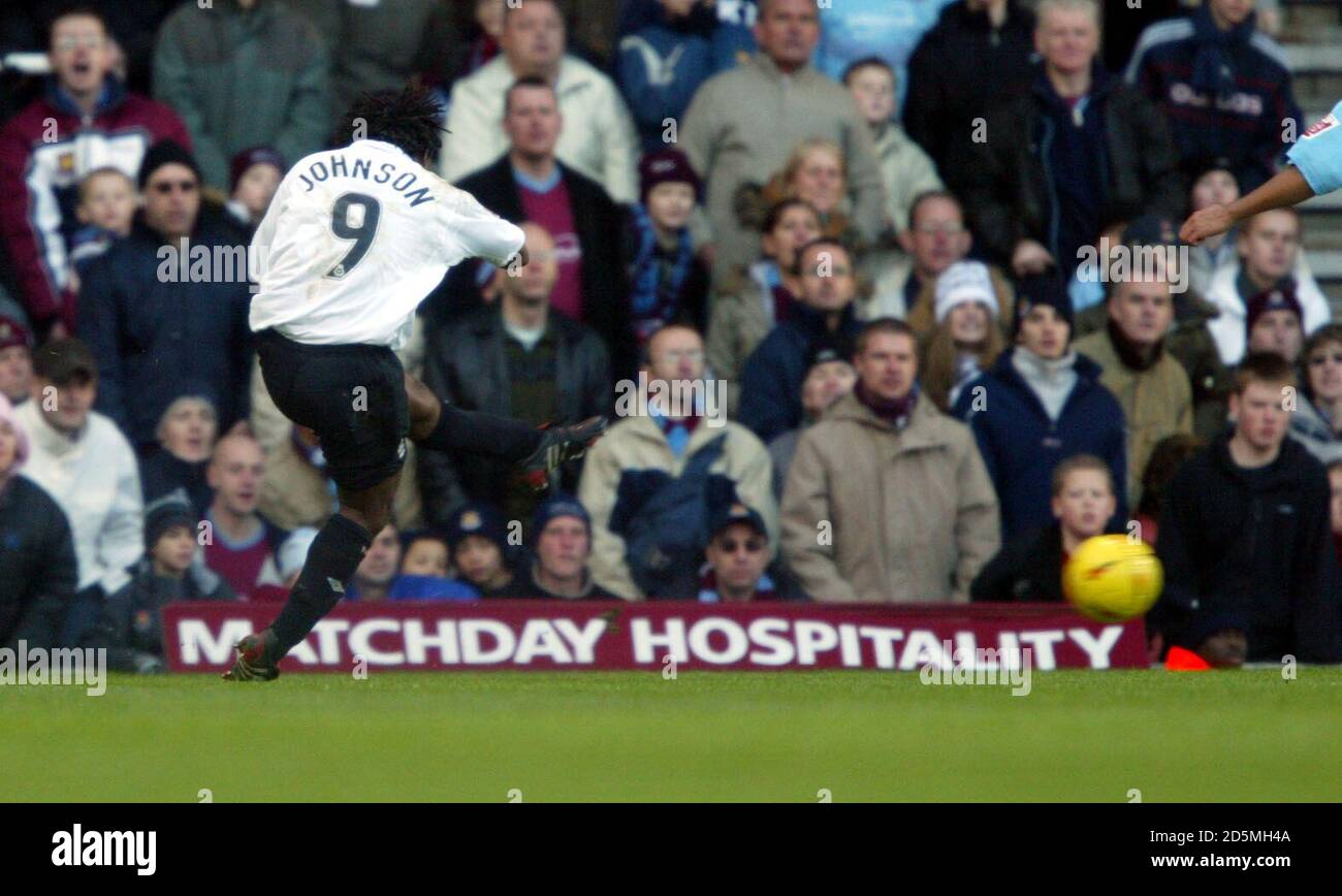 Nottingham Forest's David Johnson scores the equalising goal against ...