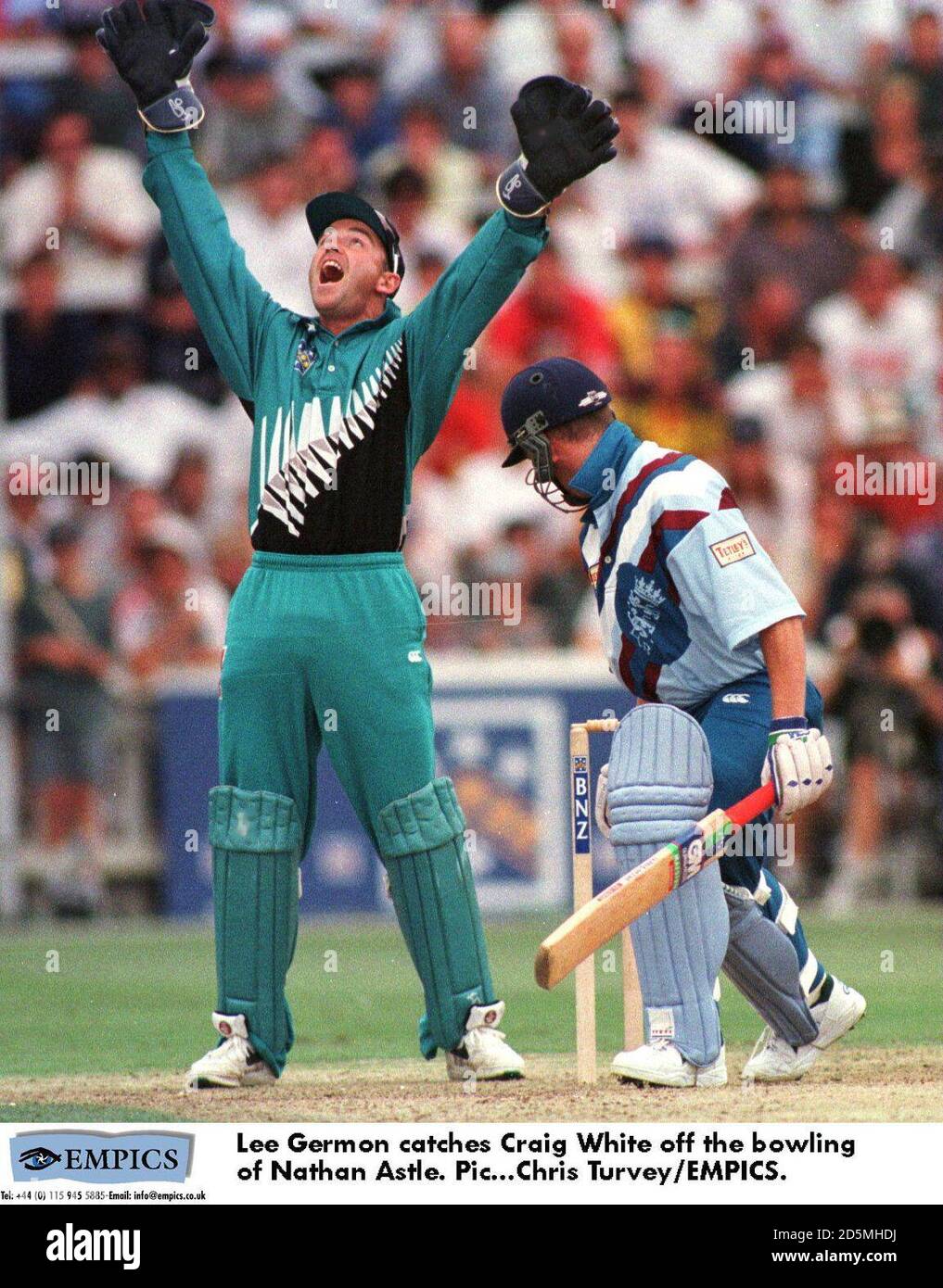 Cricket craig white hi-res stock photography and images - Alamy