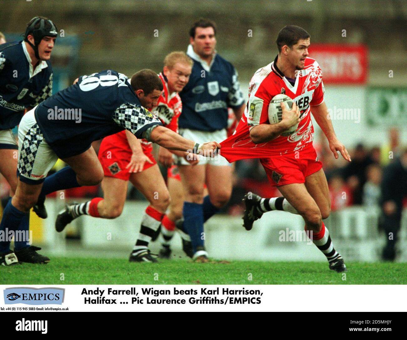 Andy Farrell, Wigan beats Karl Harrison, Halifax Stock Photo - Alamy