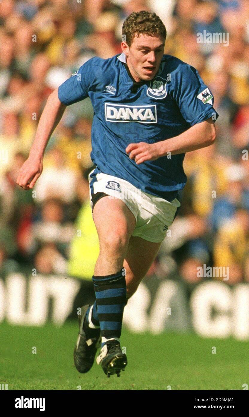 Richard dunne hi-res stock photography and images - Alamy