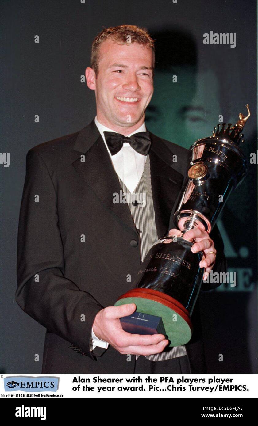 Alan Shearer with the PFA Players' Player of the year award Stock Photo ...