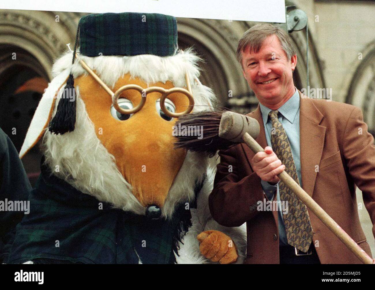 Alex Ferguson, Manchester United's Manager meets Uncle Bulgaria on ...