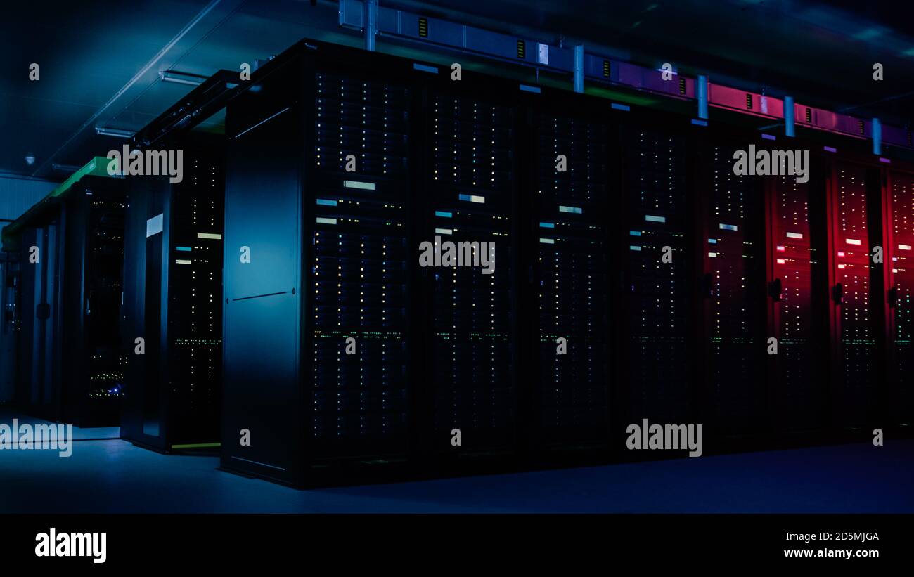 Data centre interior hi-res stock photography and images - Alamy