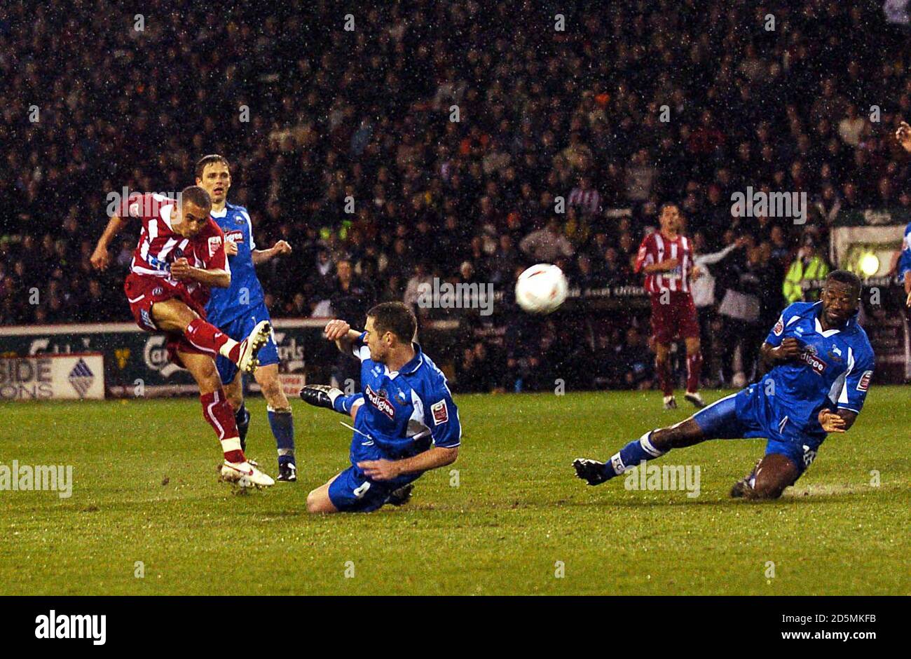 Sheffield United's Danny Webber fires in a shot on goal Stock Photo - Alamy