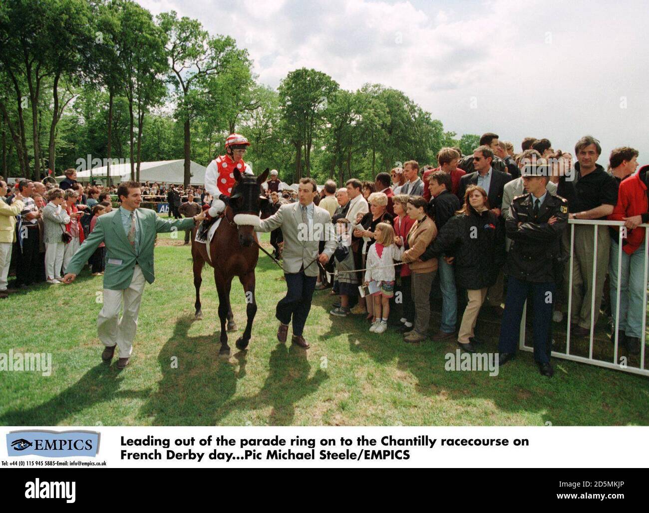 Chantilly horse racing hi-res stock photography and images - Alamy