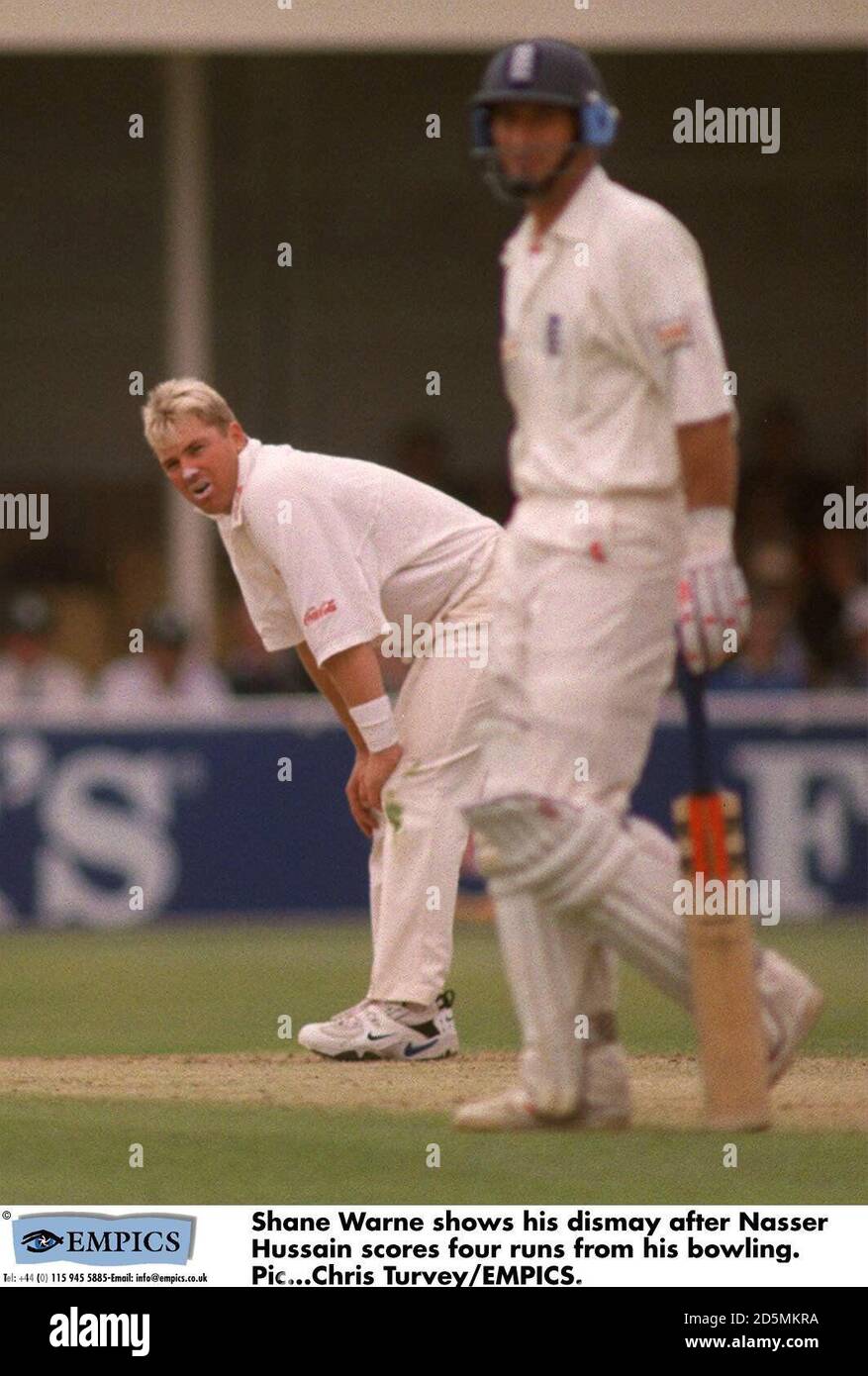Shane warne bowling hi-res stock photography and images - Alamy