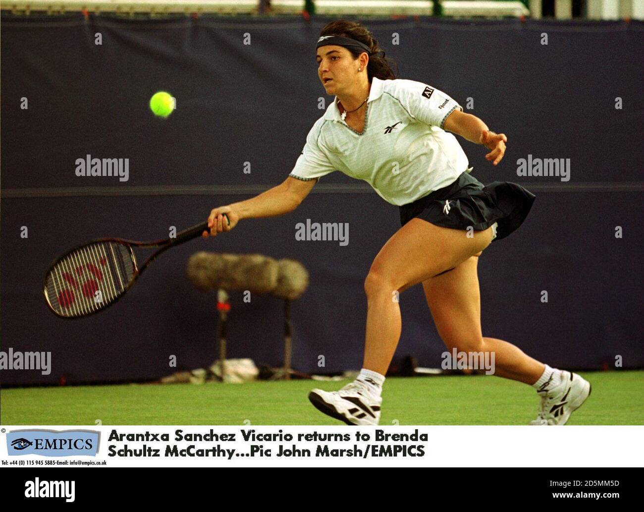 Arantxa Sanchez Vicario returns to Brenda Schultz McCarthy Stock Photo ...