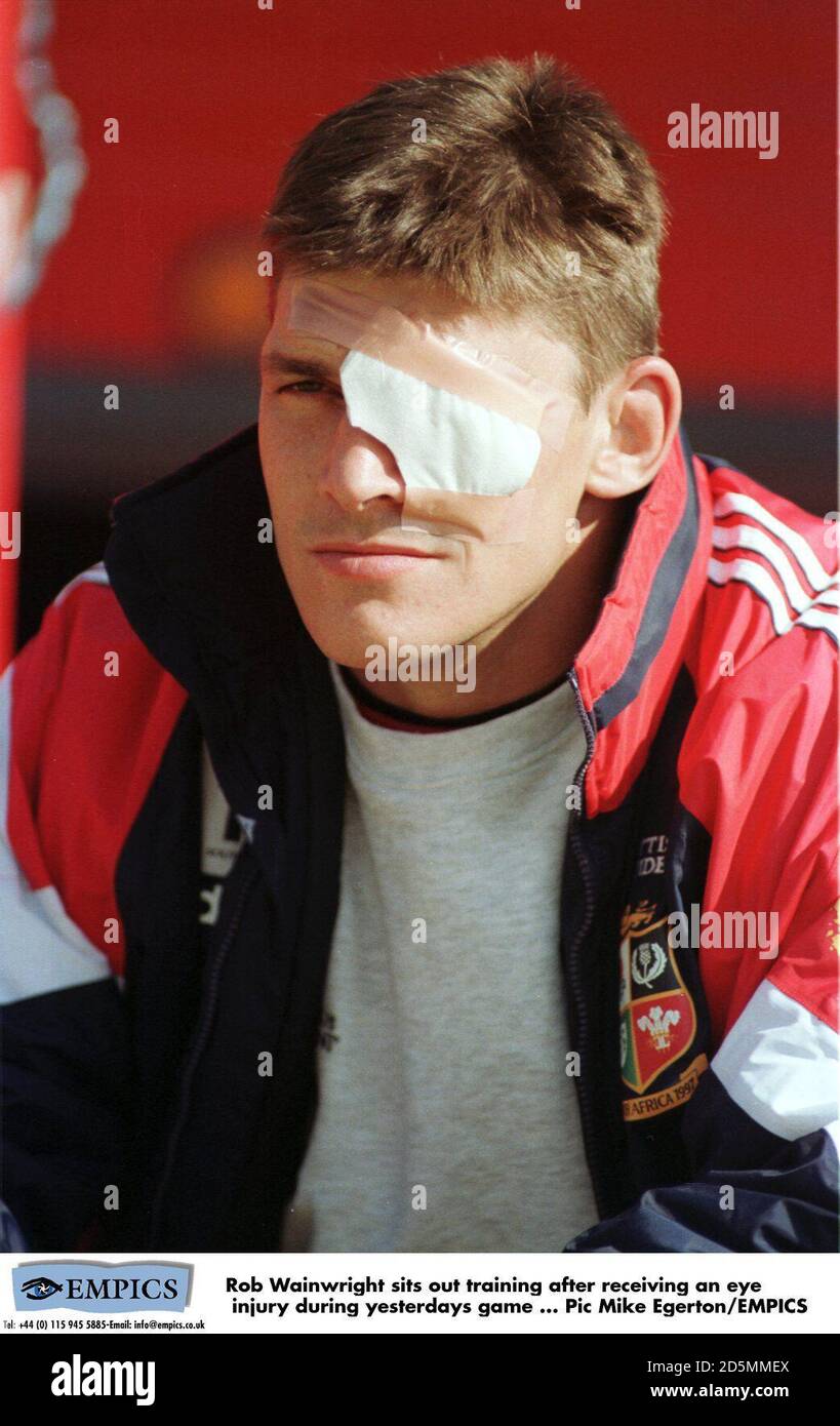 Rob Wainwright sits out training after receiving an eye injury during ...