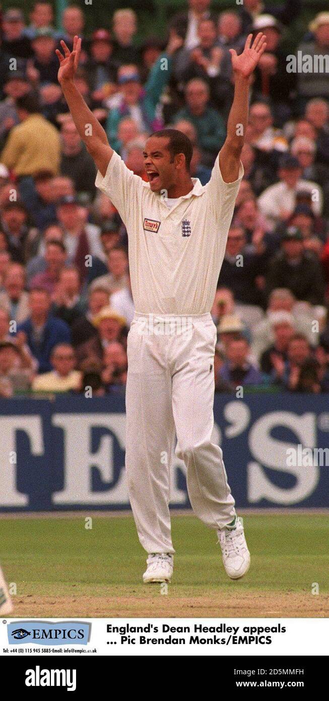 Cricket headley hi-res stock photography and images - Alamy