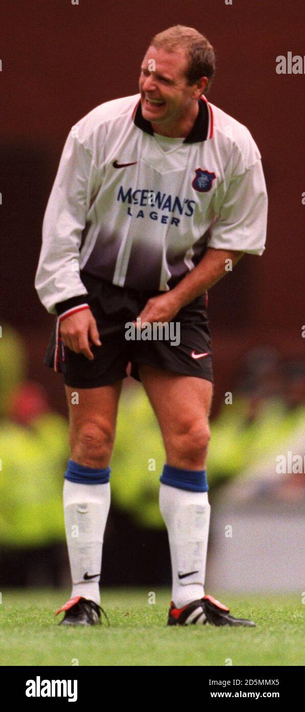 Paul gascoigne rangers hi-res stock photography and images - Alamy