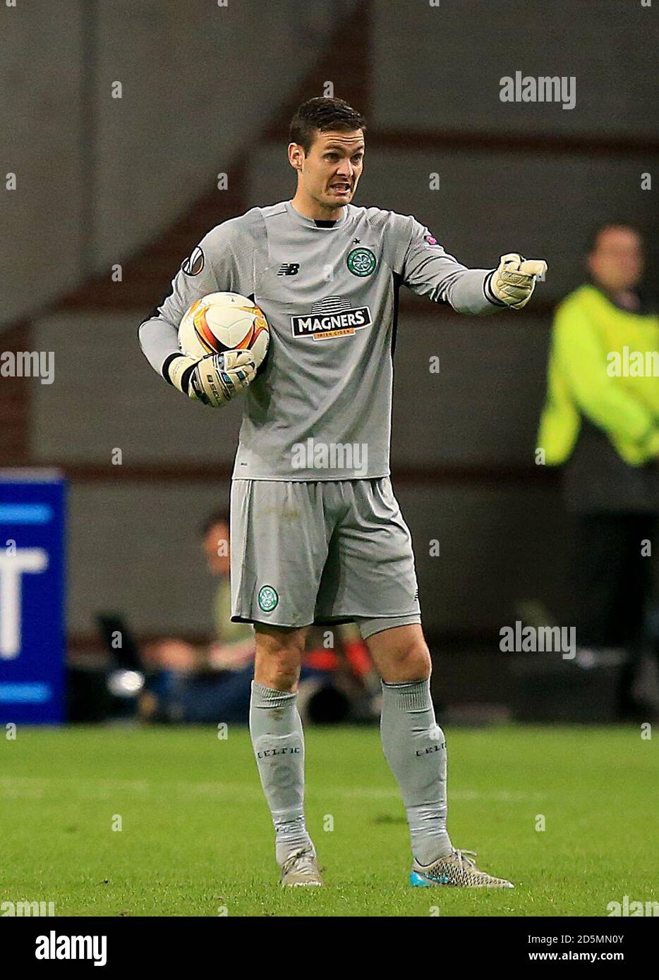 Craig gordon celtic goalkeeper hi-res stock photography and images - Alamy