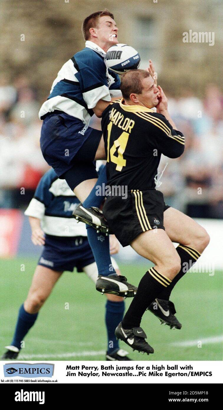 Matt Perry, Bath jumps for a high ball with Jim Naylor, Newcastle Stock ...