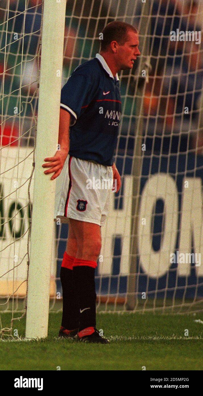Paul gascoigne rangers hi-res stock photography and images - Alamy